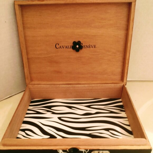 SUENOS de SAUNDRA COLLECTION | Bags | Suenos De Saundra Upcycled ...